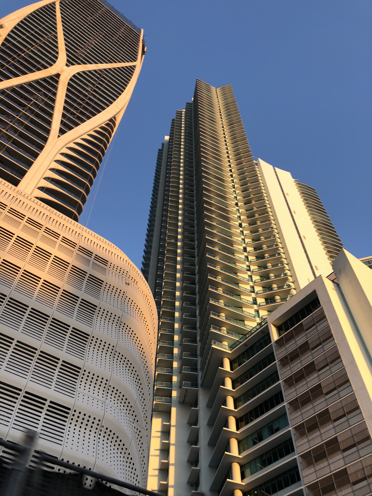 Wallpaper Miami, Blue, Tower Block, Daytime, Architecture, Background ...