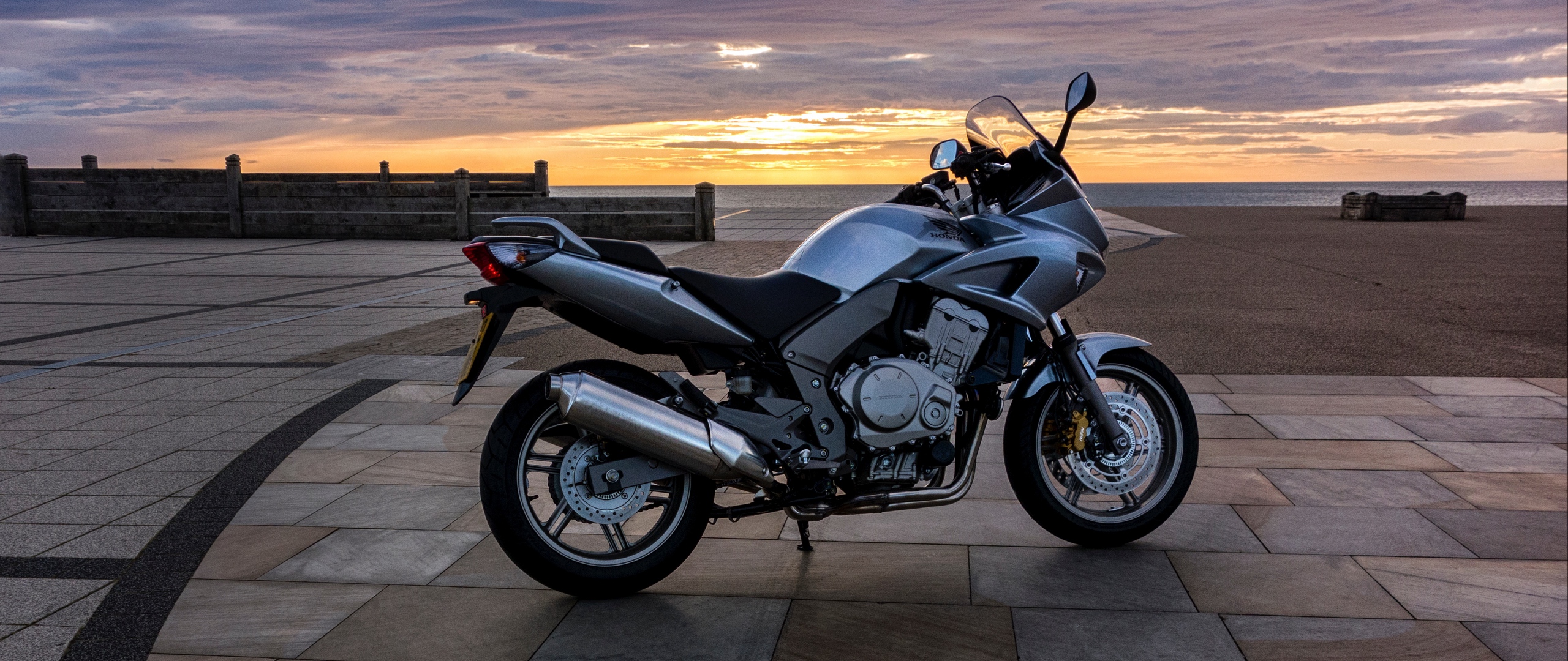 Wallpaper Black and Silver Cruiser Motorcycle on Gray Concrete Road ...