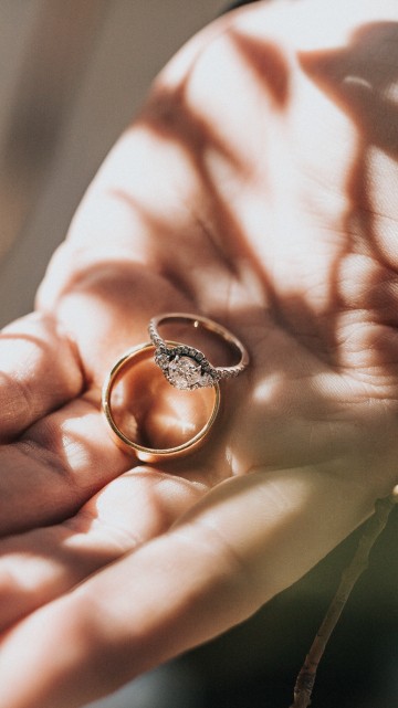 wedding ring wallpaper iphone