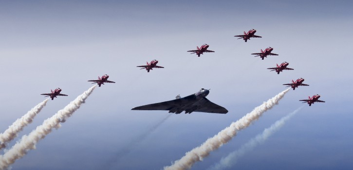 Wallpaper Four Fighter Planes in Mid Air, Background - Download Free Image
