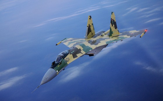 Wallpaper Green and Black Fighter Jet Flying in The Sky During Daytime ...