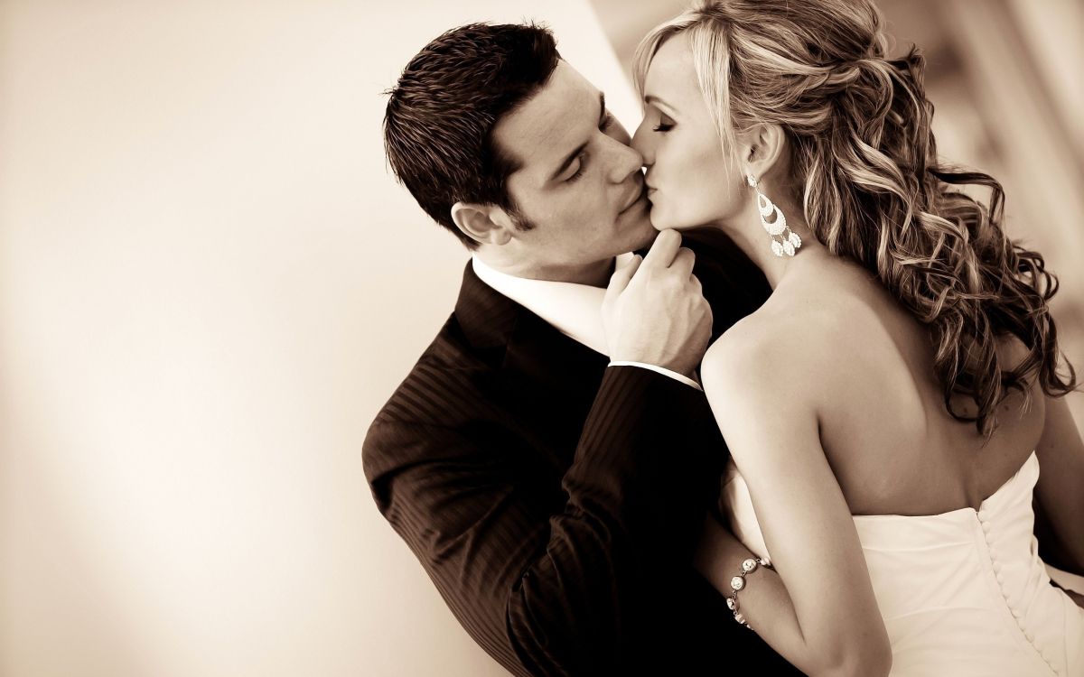 Les Fonds Décran Baiser Couple Amour Interaction Epoux Les Images
